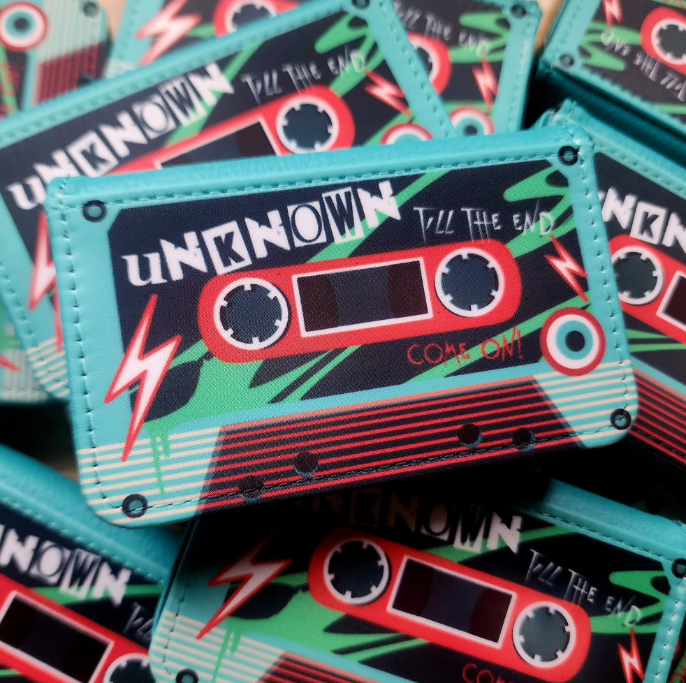 Alien Stage Card Wallets – Yen Pen